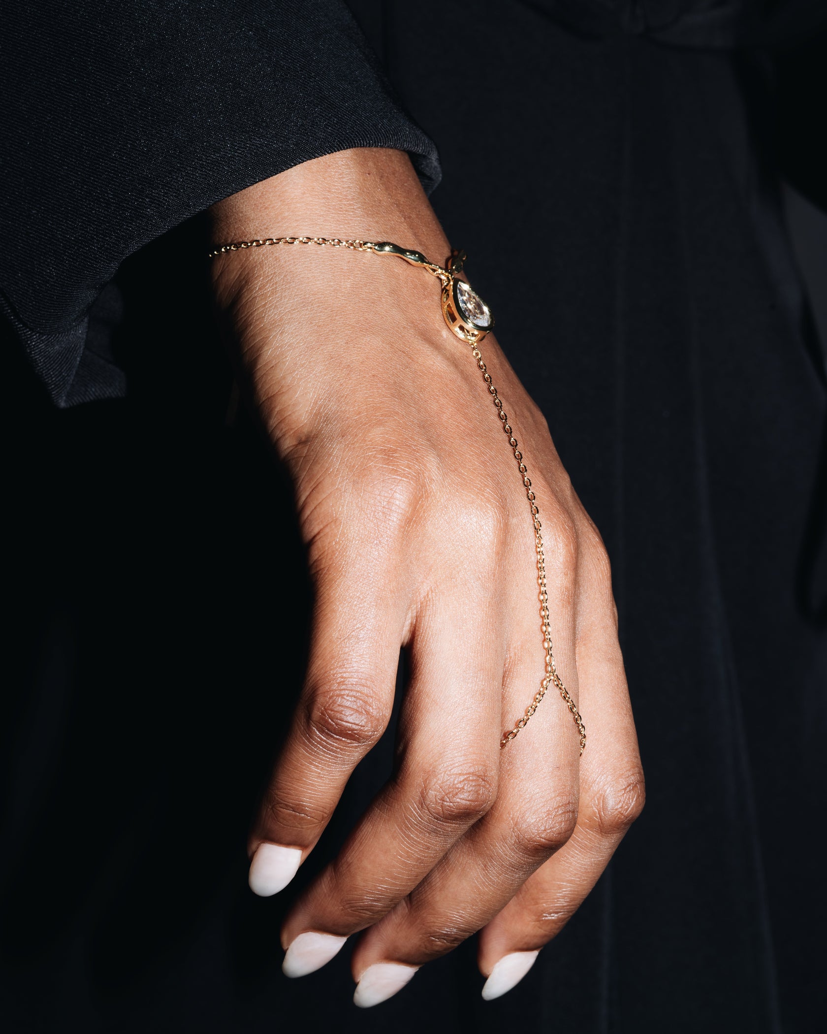 Suspendue Goutte Hand Harness – Studio Baloge